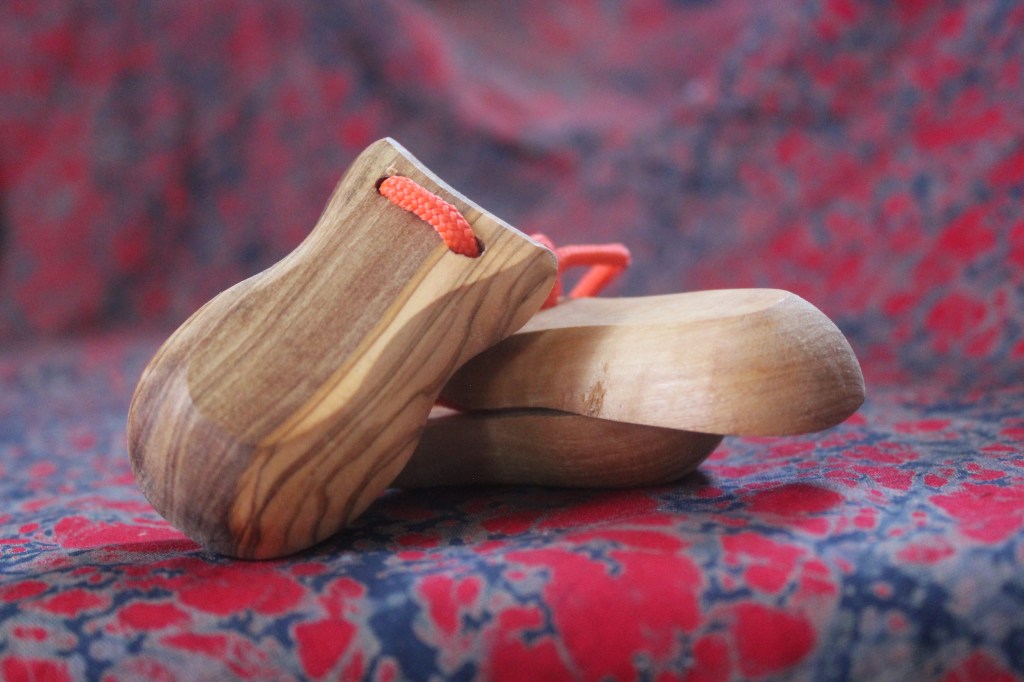 Les Castagnettes – SUDANZARE